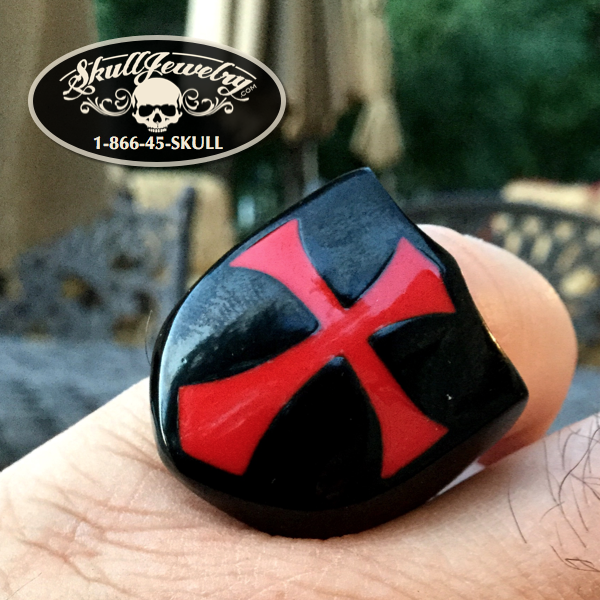 Red/Black 'Temple of Solomon' Shield Ring (#543) – SkullJewellery